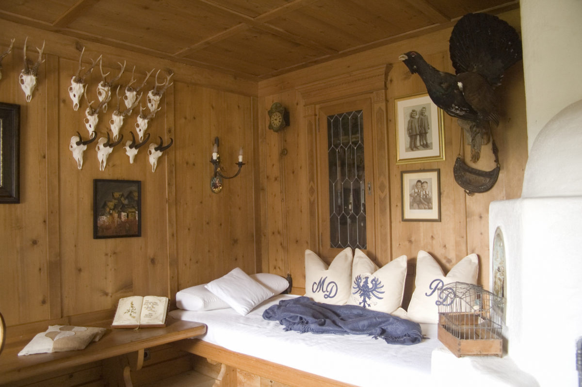 WOHNEN - BAUERNSTUBE - TISCHLEREI DECKER